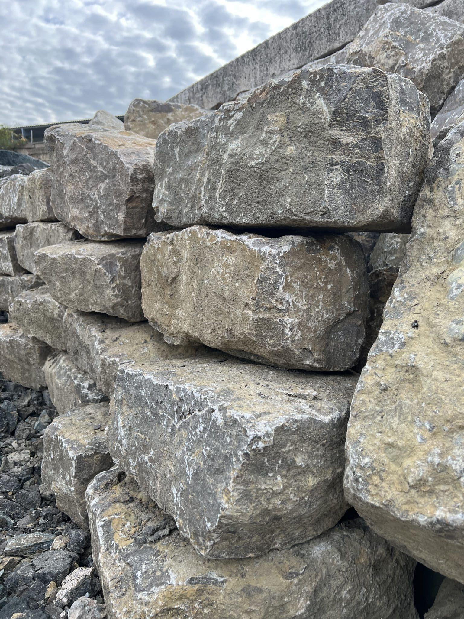 Kalksteinquader Deluxe - BollerRocks