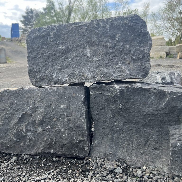 Basalt Mauersteine 15-25 gespalten - BollerRocks