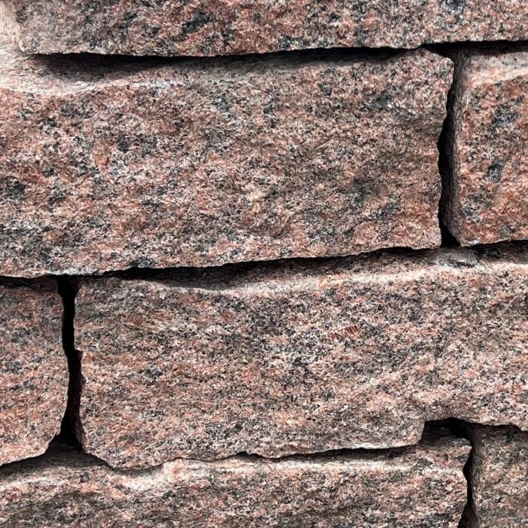 Granit Mauerstein Vanga rot gespalten 10x20x40 - BollerRocks