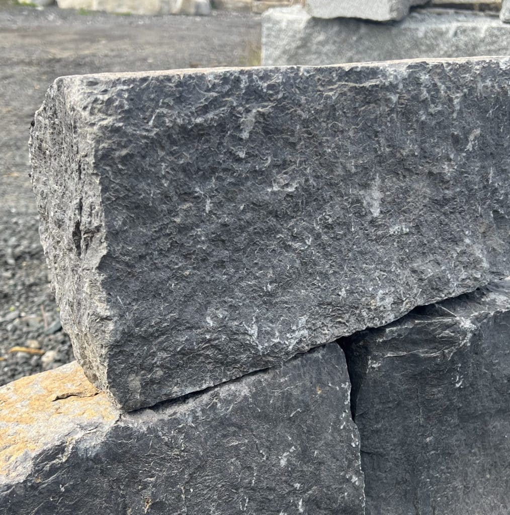 Basalt Mauersteine 15-25 gespalten - BollerRocks