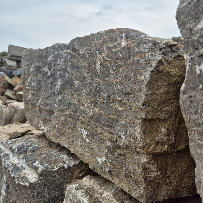 Muschelkalk Quaderstein mit geraden Kanten auf Lager